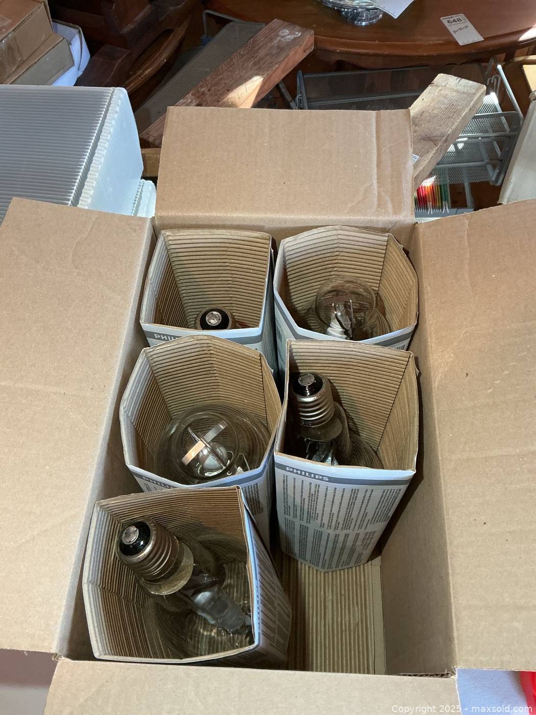 Philips 1000W Metal Halide Bulbs Case of 5 | Maxsold