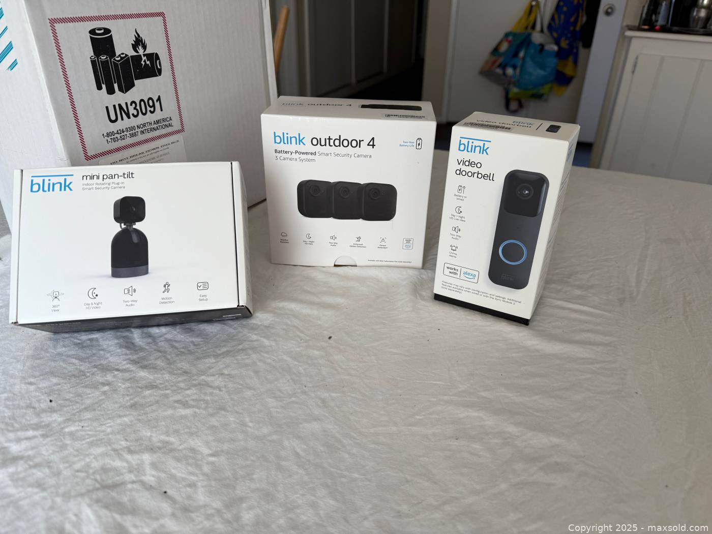 Blink home security camera bundle | Maxsold