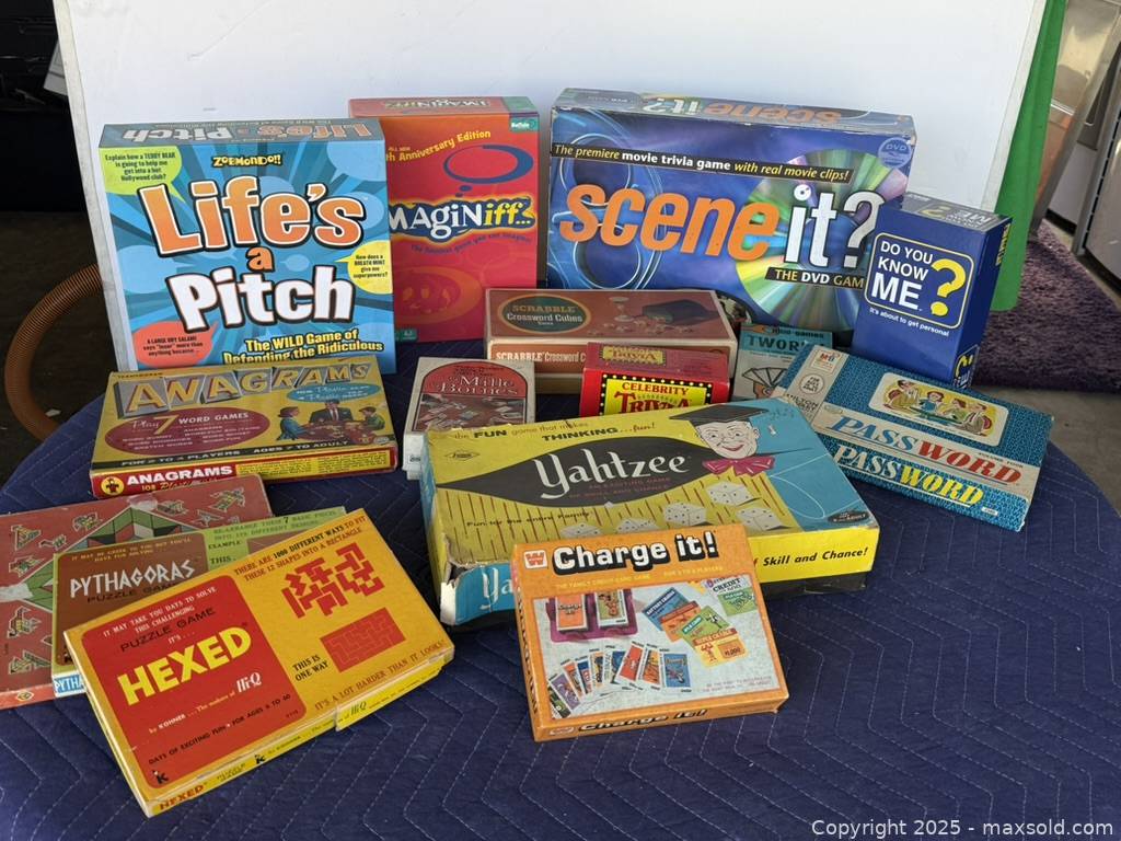 Assorted vintage and modern board and card games | Maxsold