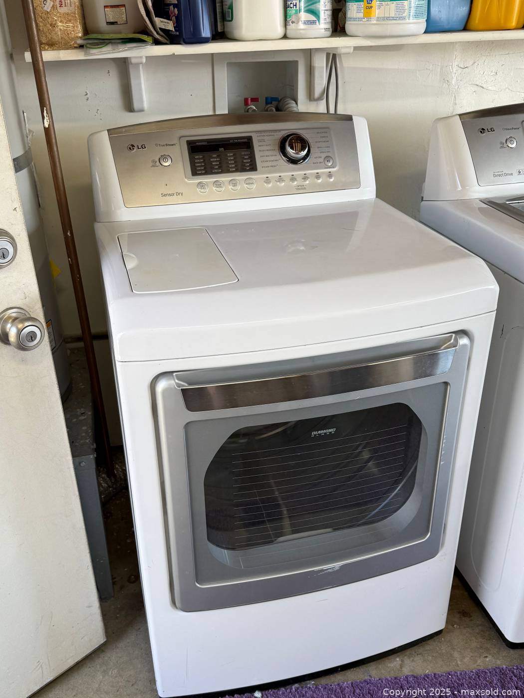 LG TrueSteam front-load electric dryer | Maxsold