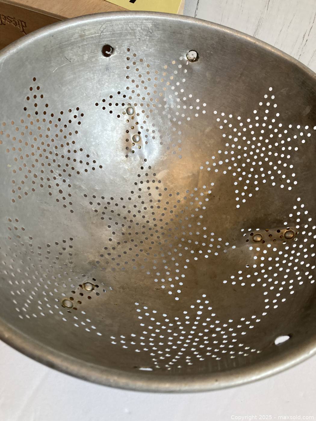 Vintage aluminum and enamel colanders, 3pcs | Maxsold