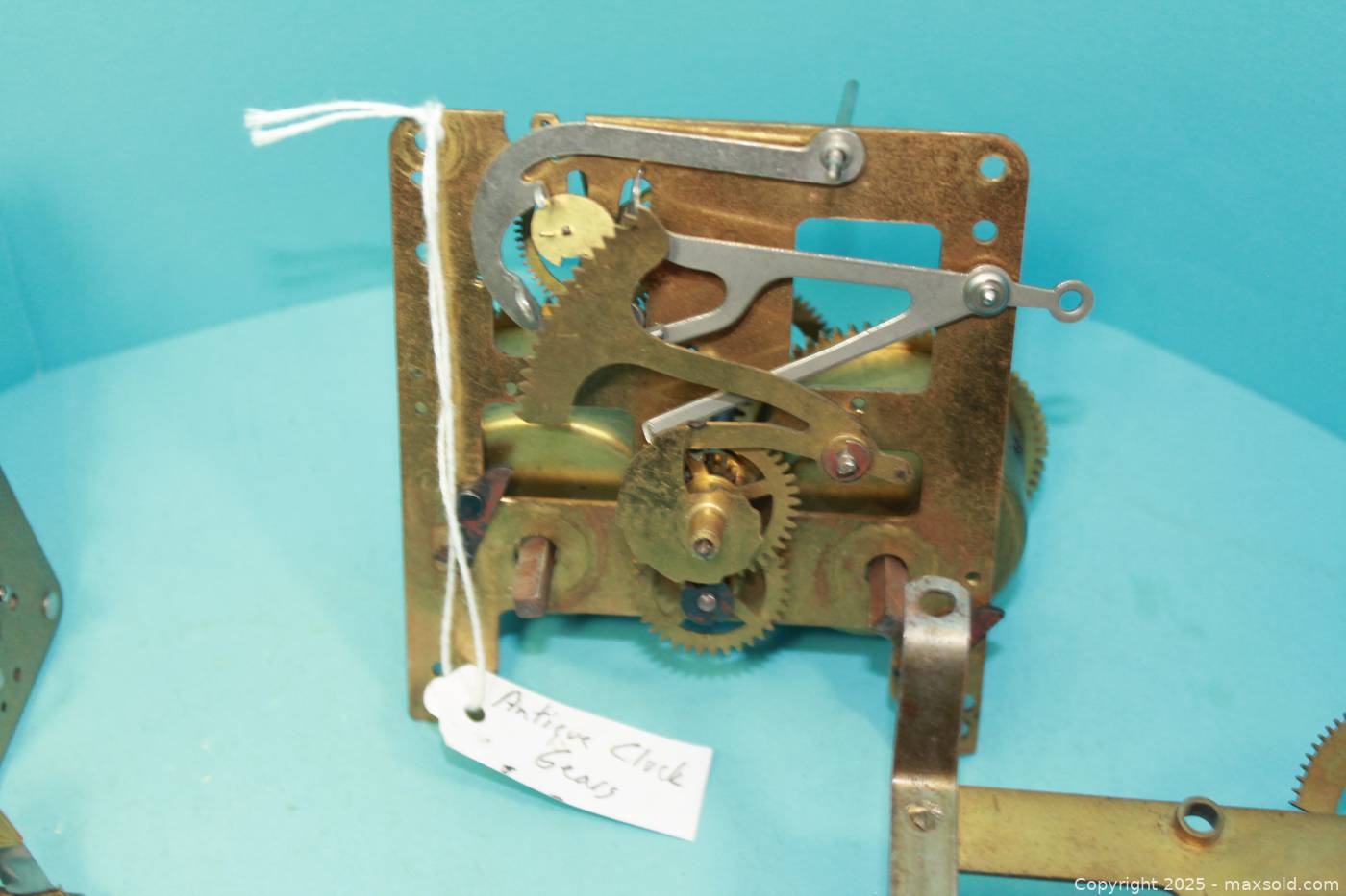 Clock movement mechanisms and parts | Maxsold