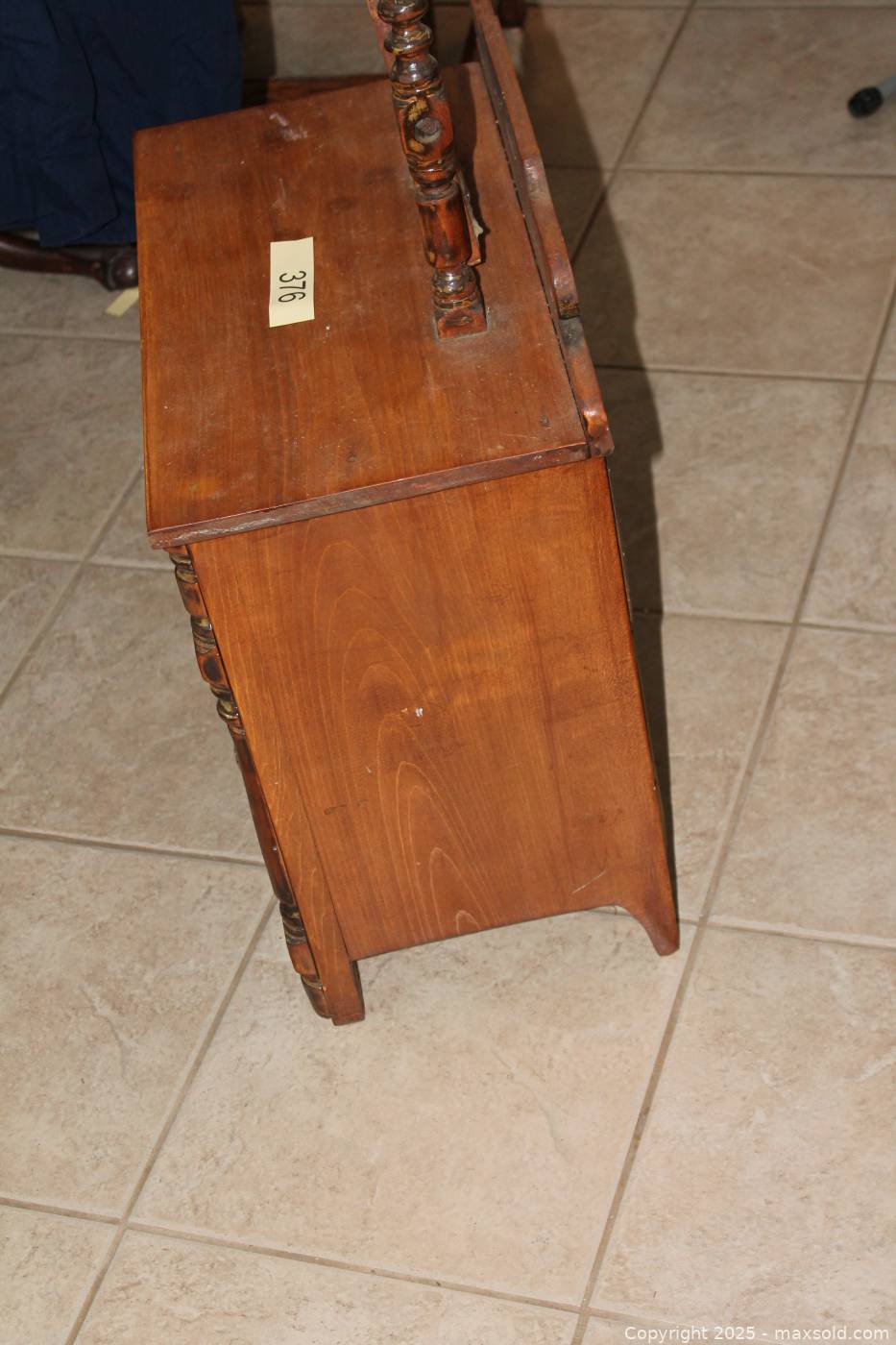 Vintage small three-drawer dresser with mirror | Maxsold