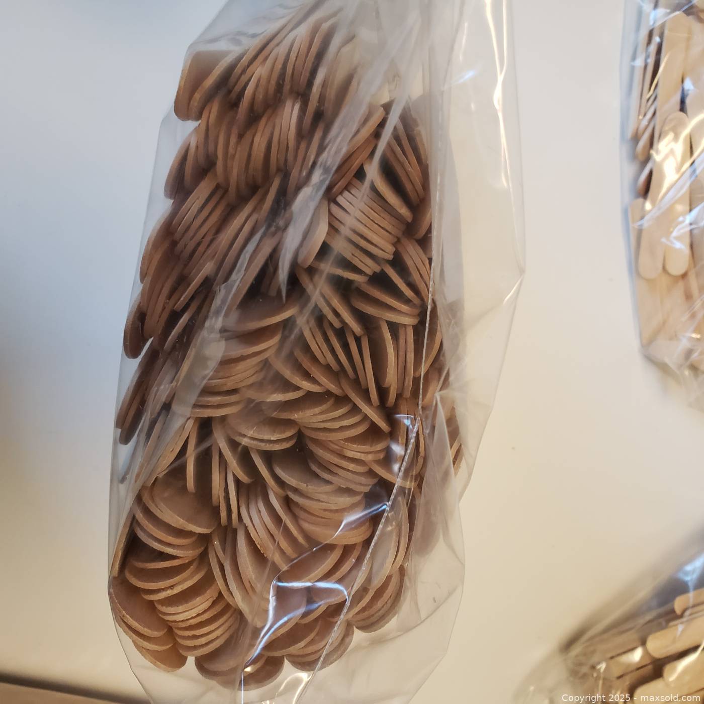 Craft sticks and wood discs bundles | Maxsold