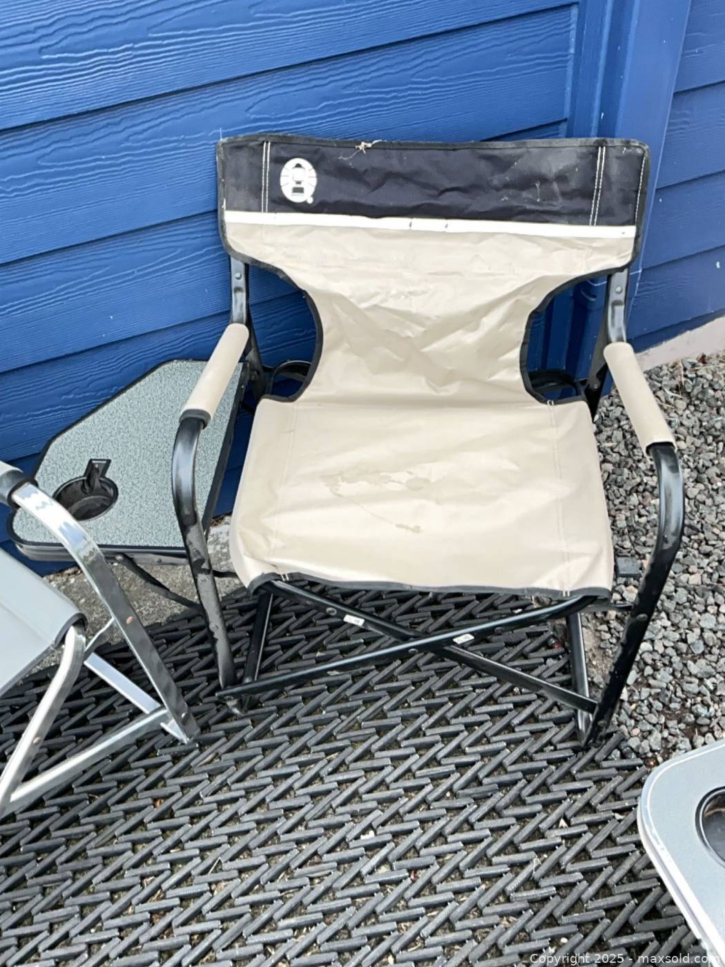 Coleman folding chairs & folding camp table | Maxsold