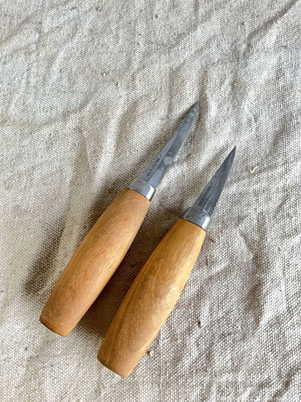 Gransfors Bruk hatchet, Mora carving knives, Flexcut Carvin' Jack | Maxsold