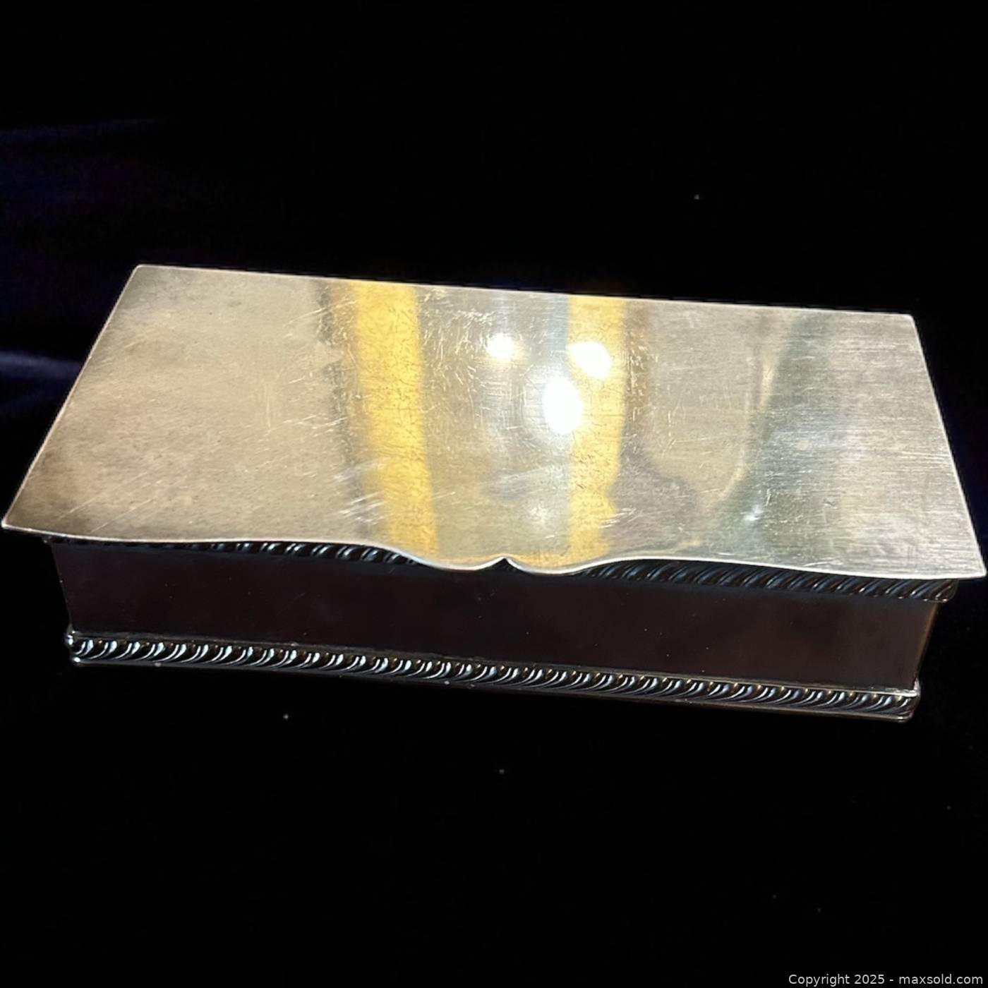 Silver-tone Cedar-Lined Cigarette Cigar Box | Maxsold