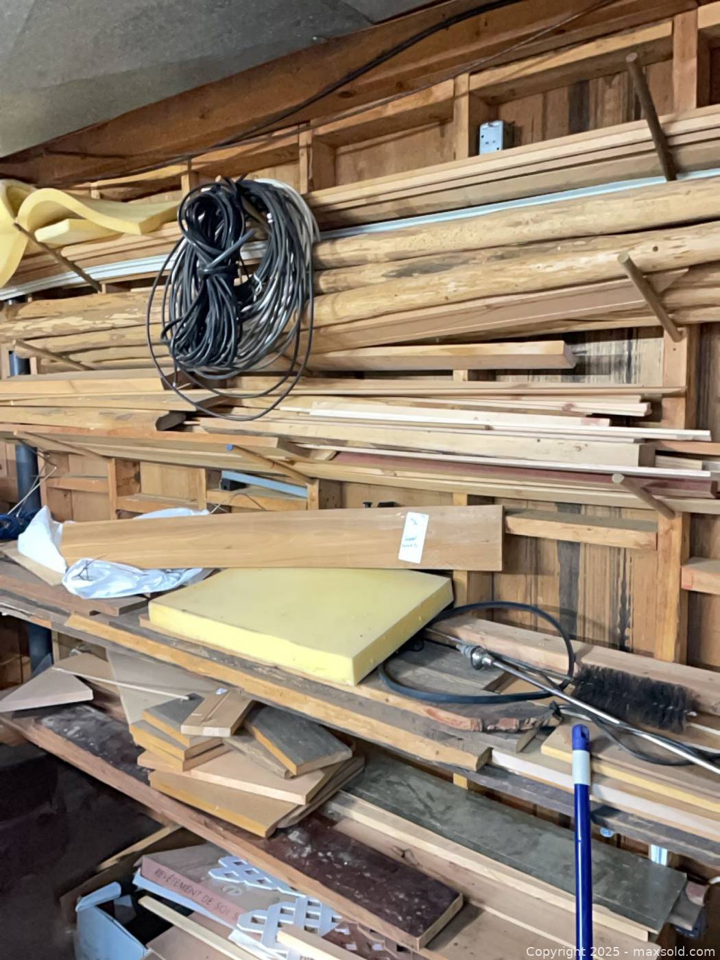 Scrap lumber woodworking offcuts | Maxsold