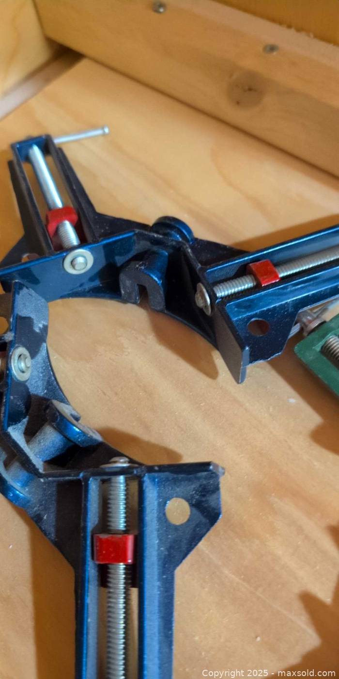 Framing clamps and brackets | Maxsold