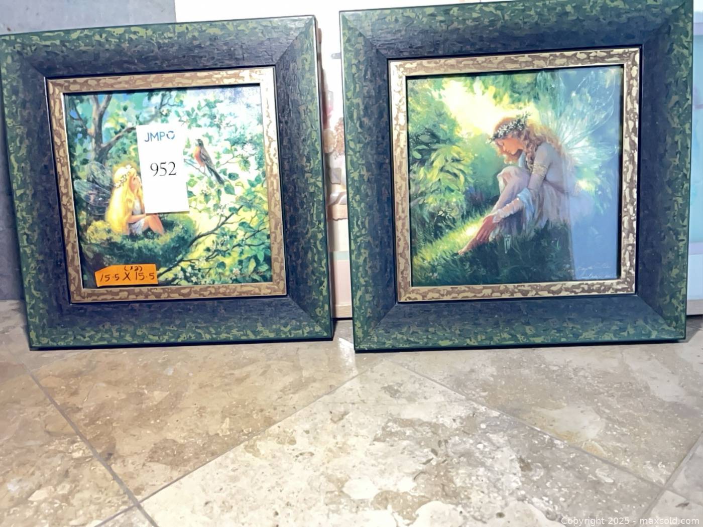 5 framed wall art pieces | Maxsold