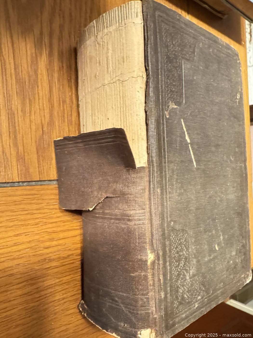 Antique book Gil Blas of Santillane | Maxsold