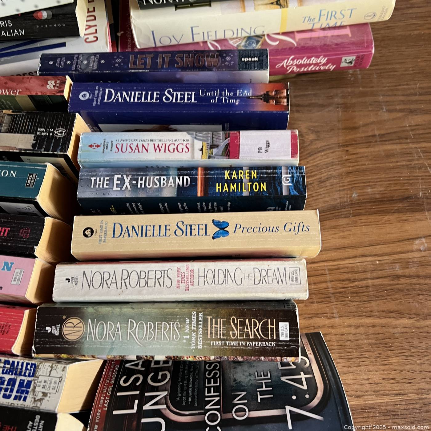 Assorted fiction and non-fiction books | Maxsold