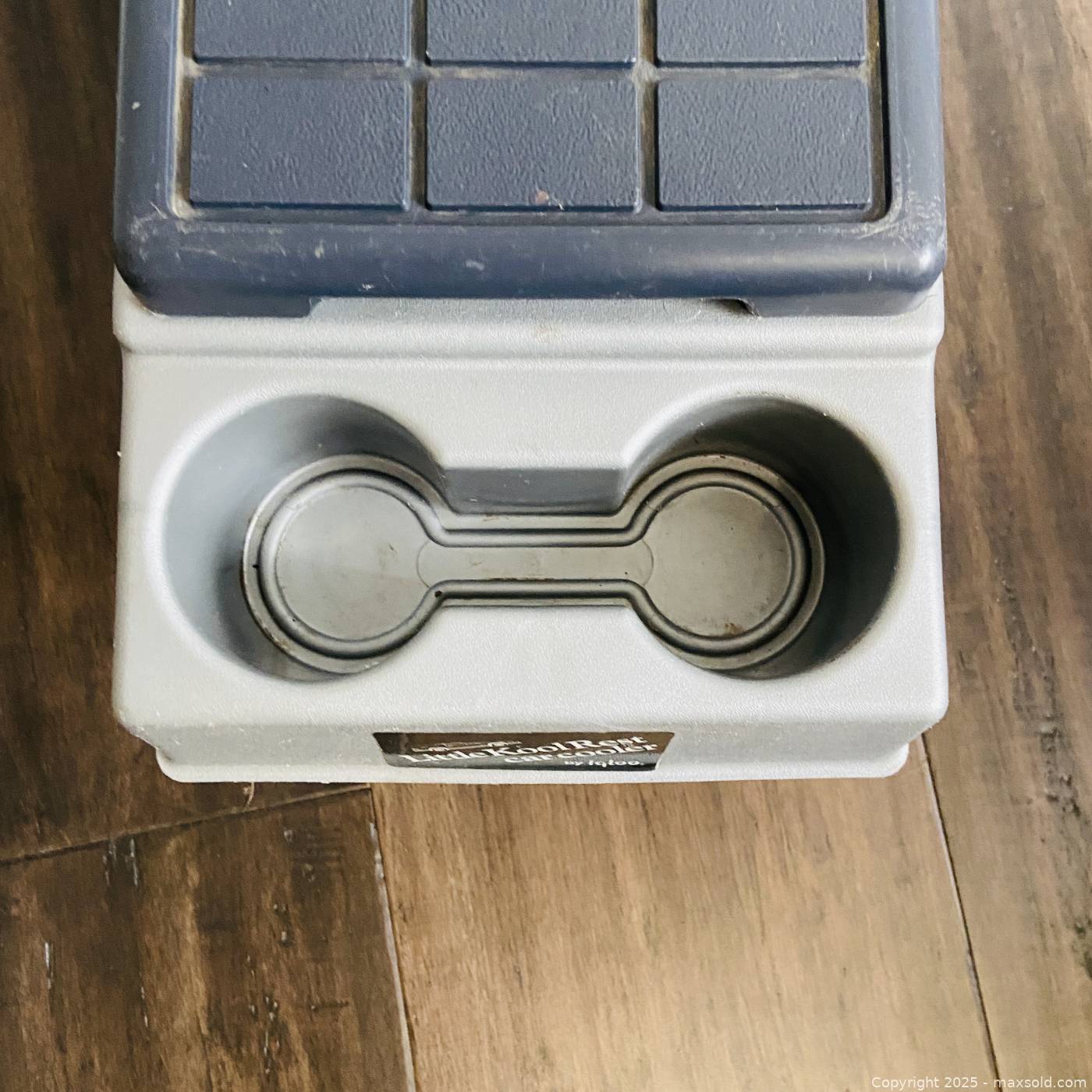 Vintage Igloo Little Kool Rest Console Car Cooler | Maxsold