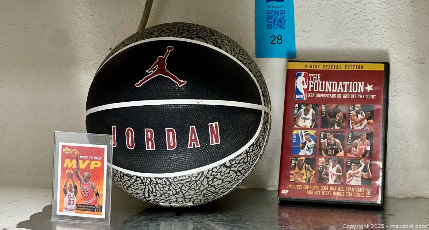 Michael Jordan Basketball, Card & NBA DVD | Maxsold