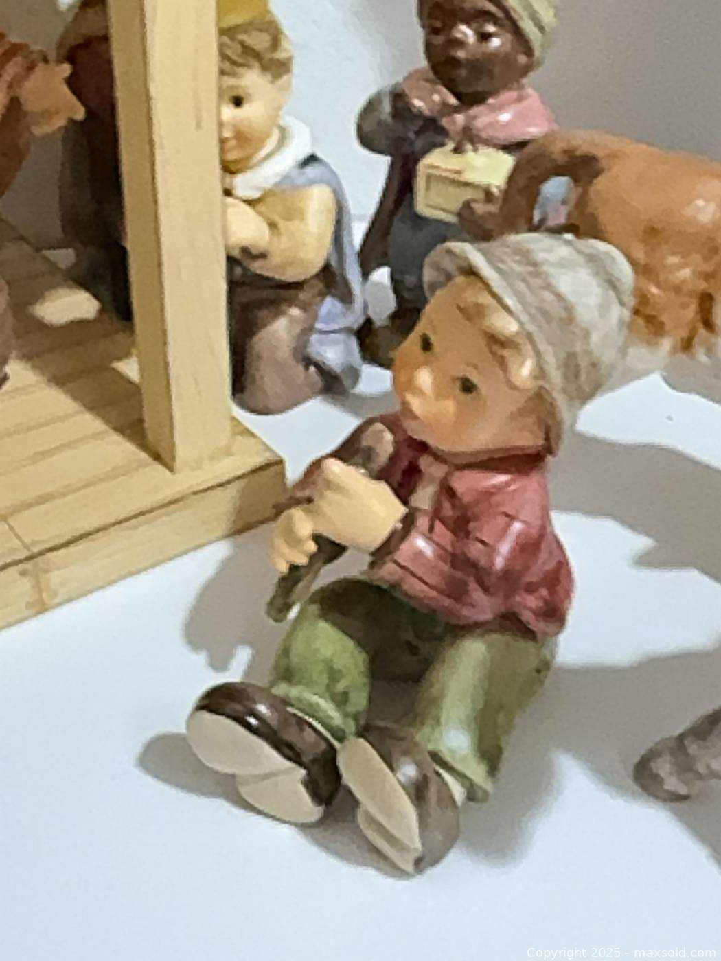 Goebel Hummel 21-Piece Children’s Nativity Set | Maxsold