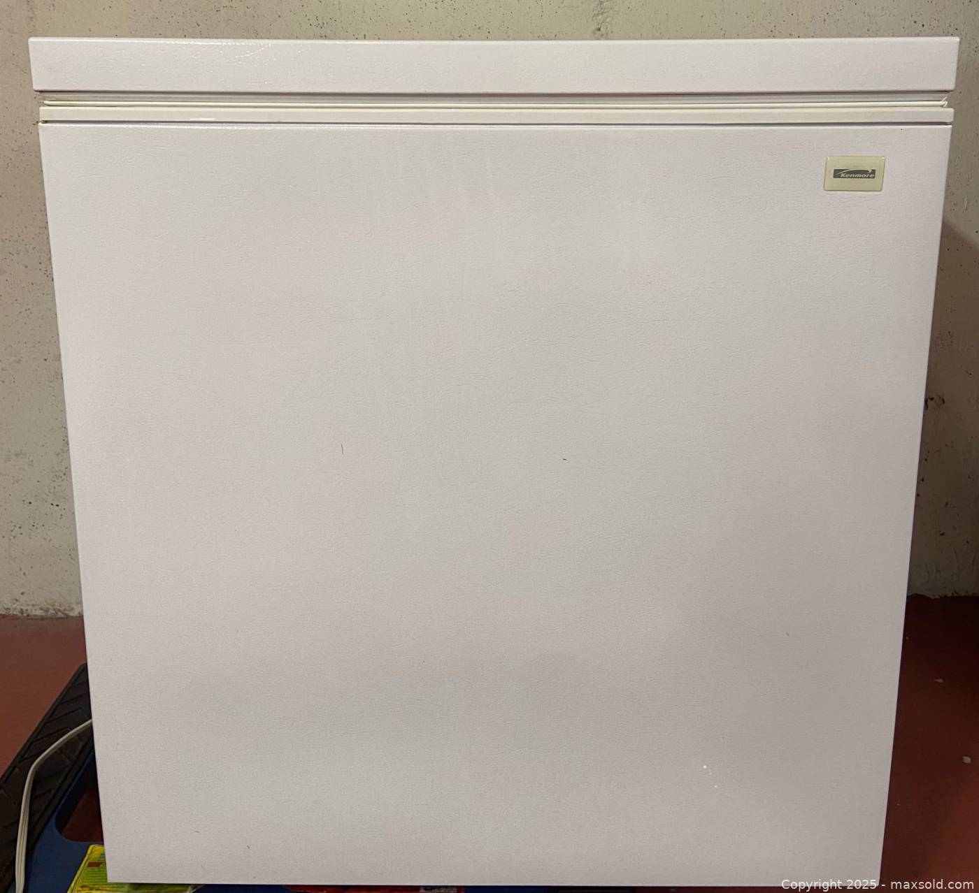 Kenmore chest freezer | Maxsold