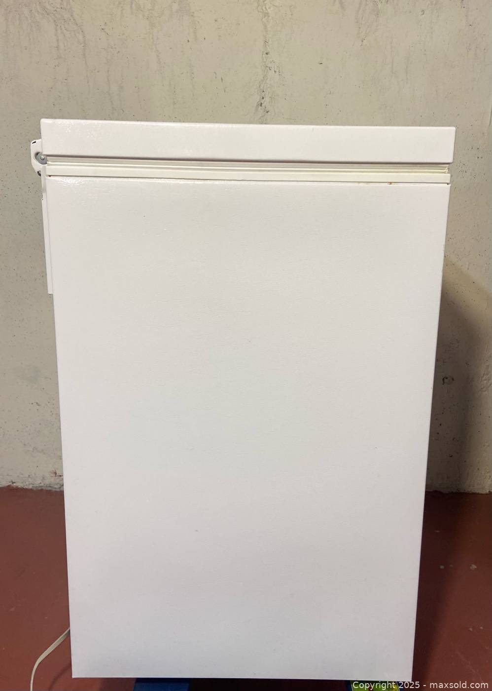 Kenmore chest freezer | Maxsold