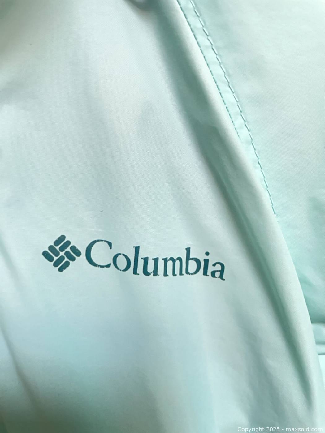 Columbia Women's Mint Hooded Jacket XS | Maxsold