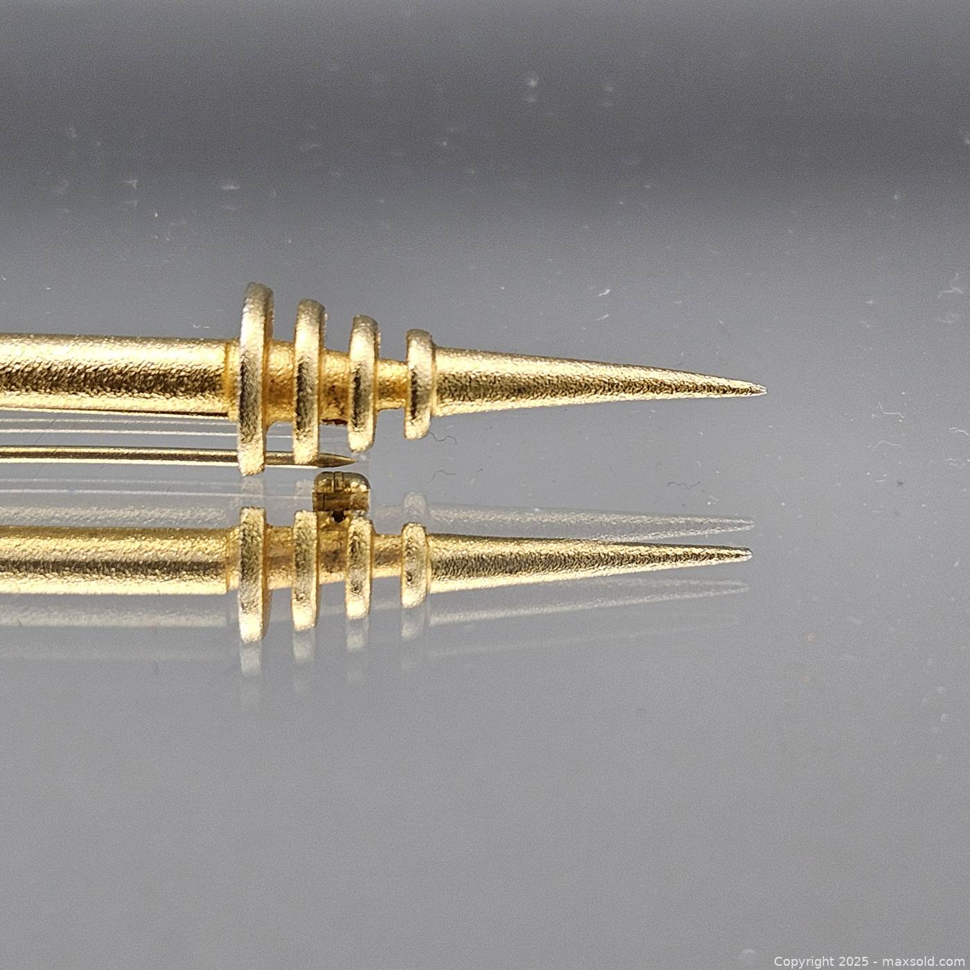 Double-Pointed Spike Bar Brooch | Maxsold