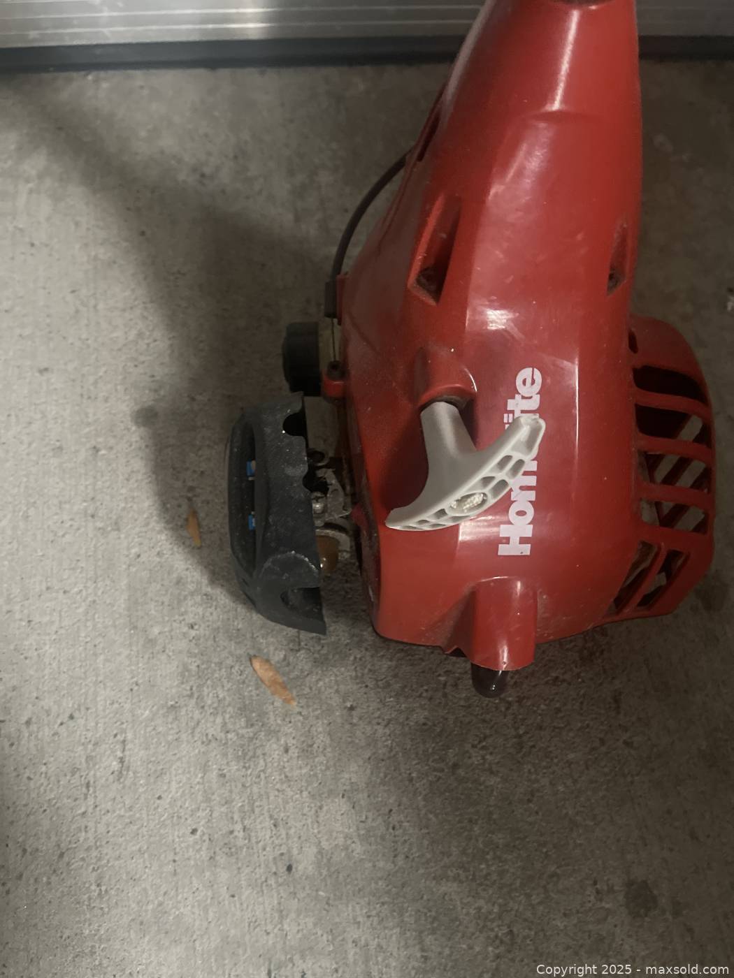 Homelite gas powered string trimmer | Maxsold