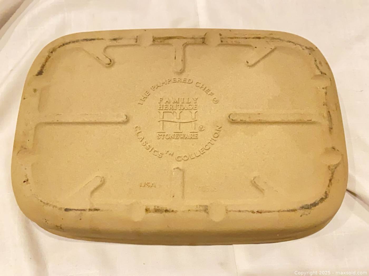 Pampered Chef Family Heritage rectangular baker | Maxsold