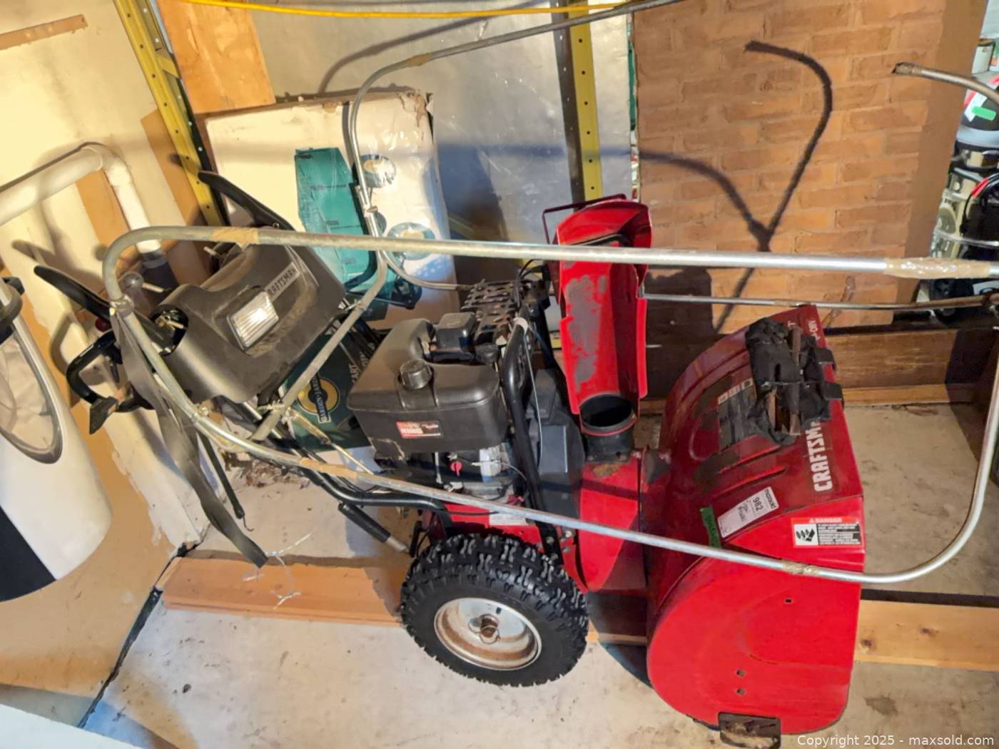 Craftsman 27" Two-Stage Gas Snow Blower | Maxsold
