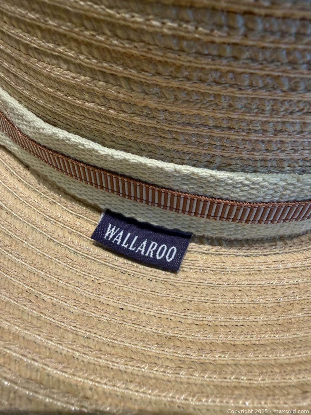 Tilley cotton sun hat and Wallaroo straw sun hat | Maxsold