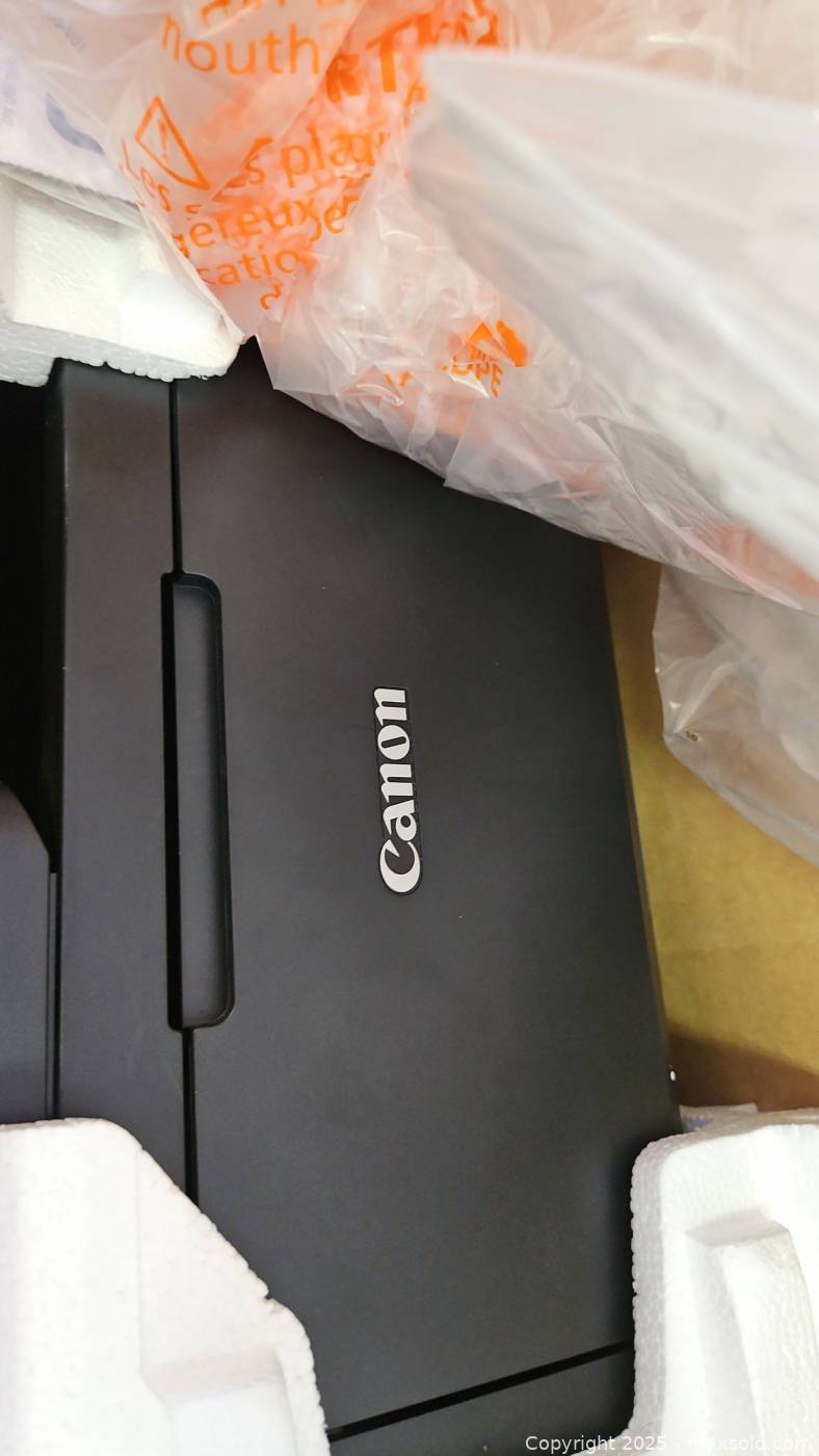 Canon Pixma TR4522 All-In-One Printer | Maxsold
