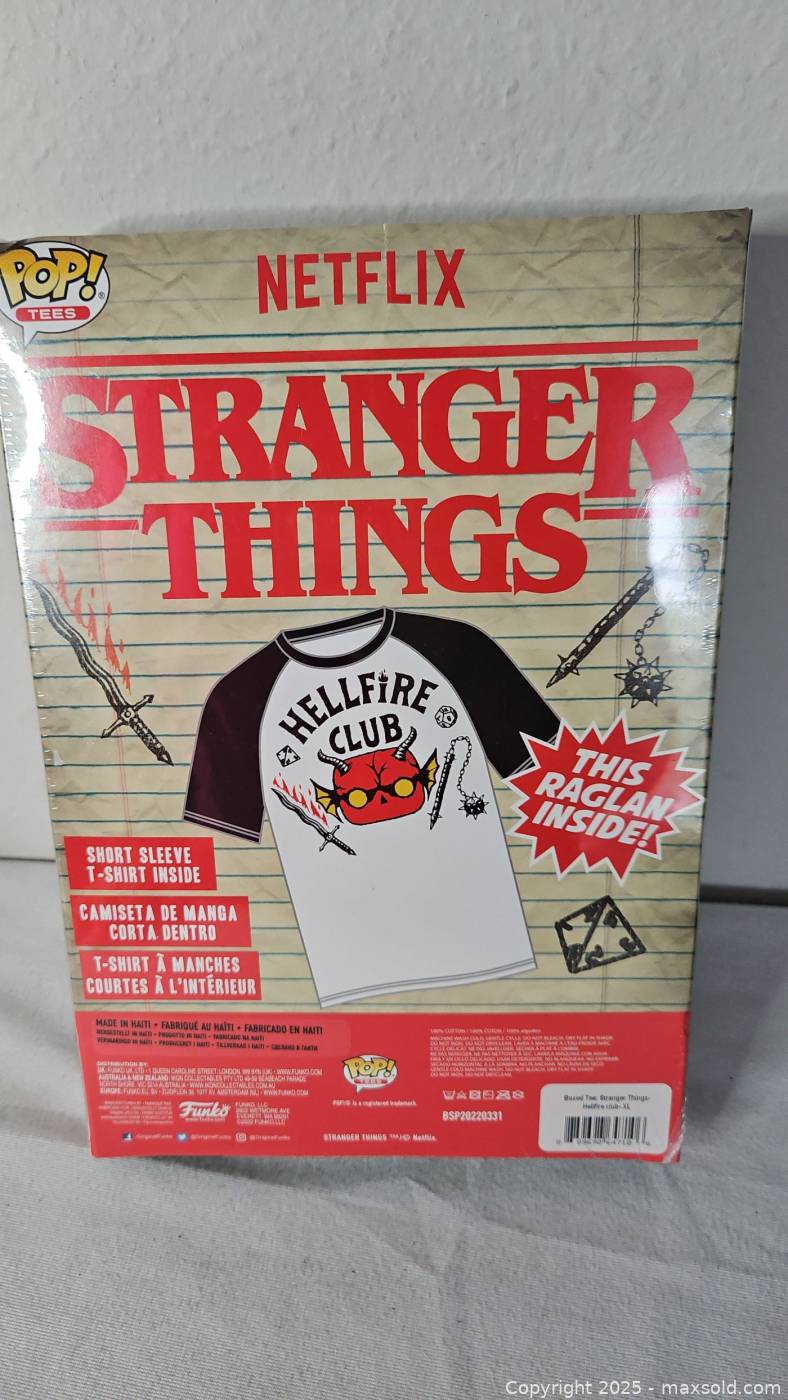 Stranger Things Hellfire Club XL T-Shirt | Maxsold