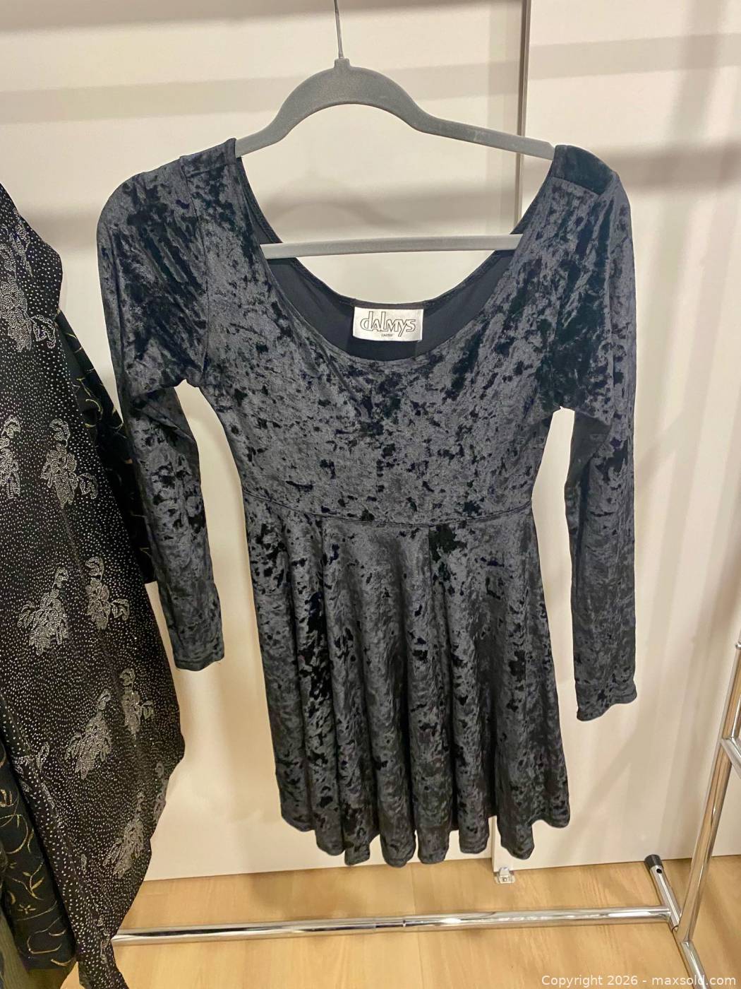 11-piece 1990s dark moody clothing lot | Maxsold