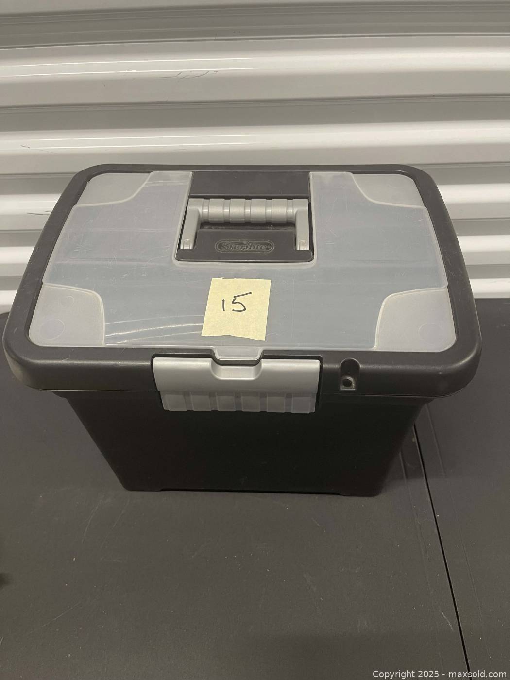 Plastic portable file box | Maxsold