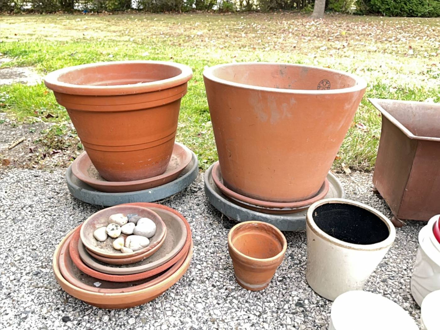 Assorted ceramic, terracotta & metal garden pots | Maxsold