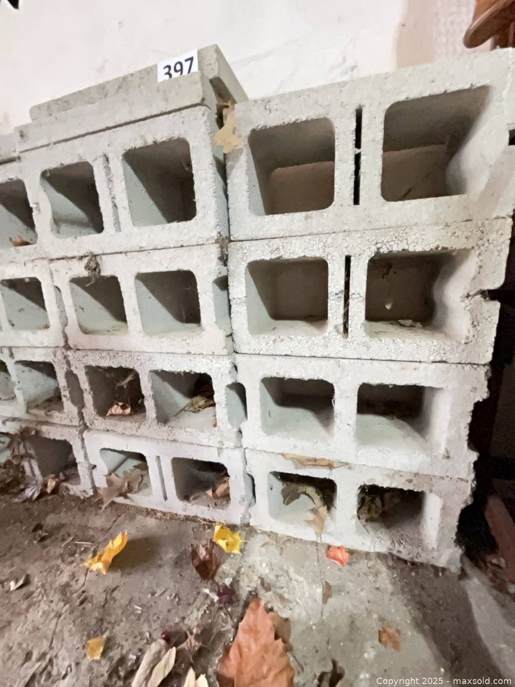 Concrete cinder blocks and caps | Maxsold