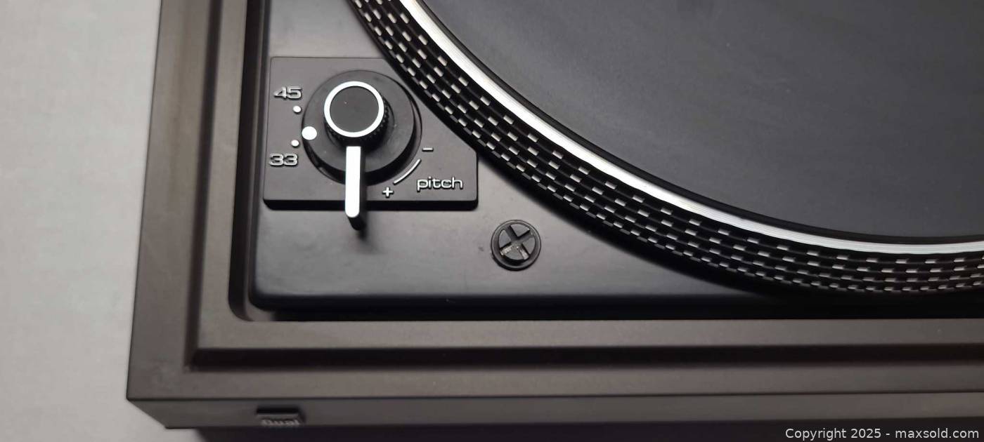 Dual 505 belt-drive turntable | Maxsold
