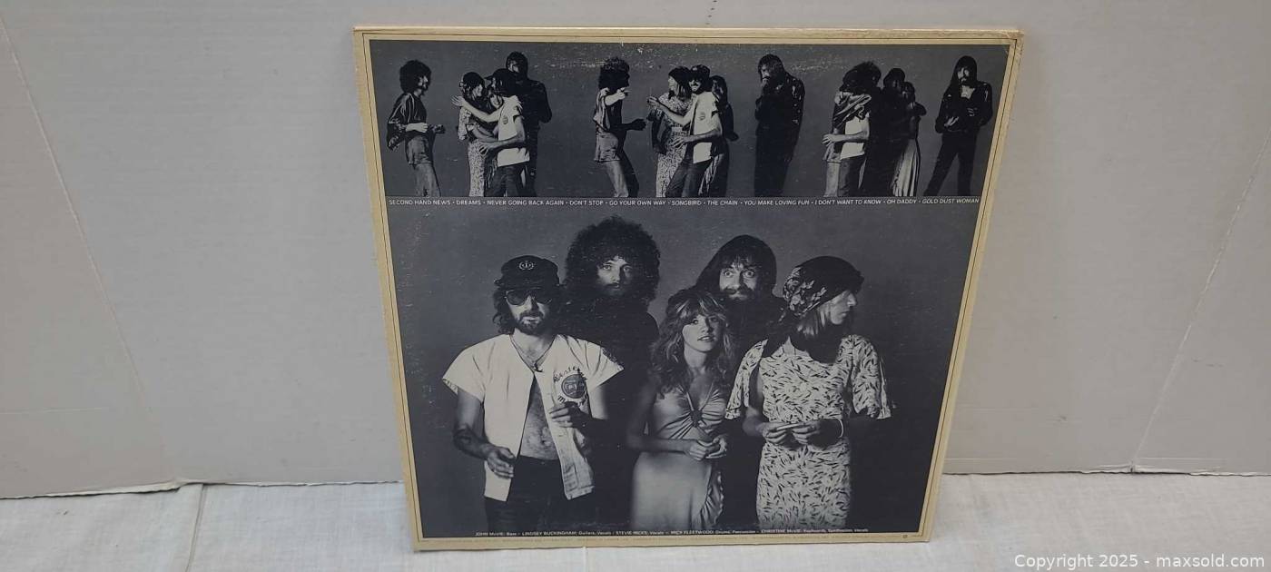 Fleetwood Mac Rumours LP Record Album | Maxsold