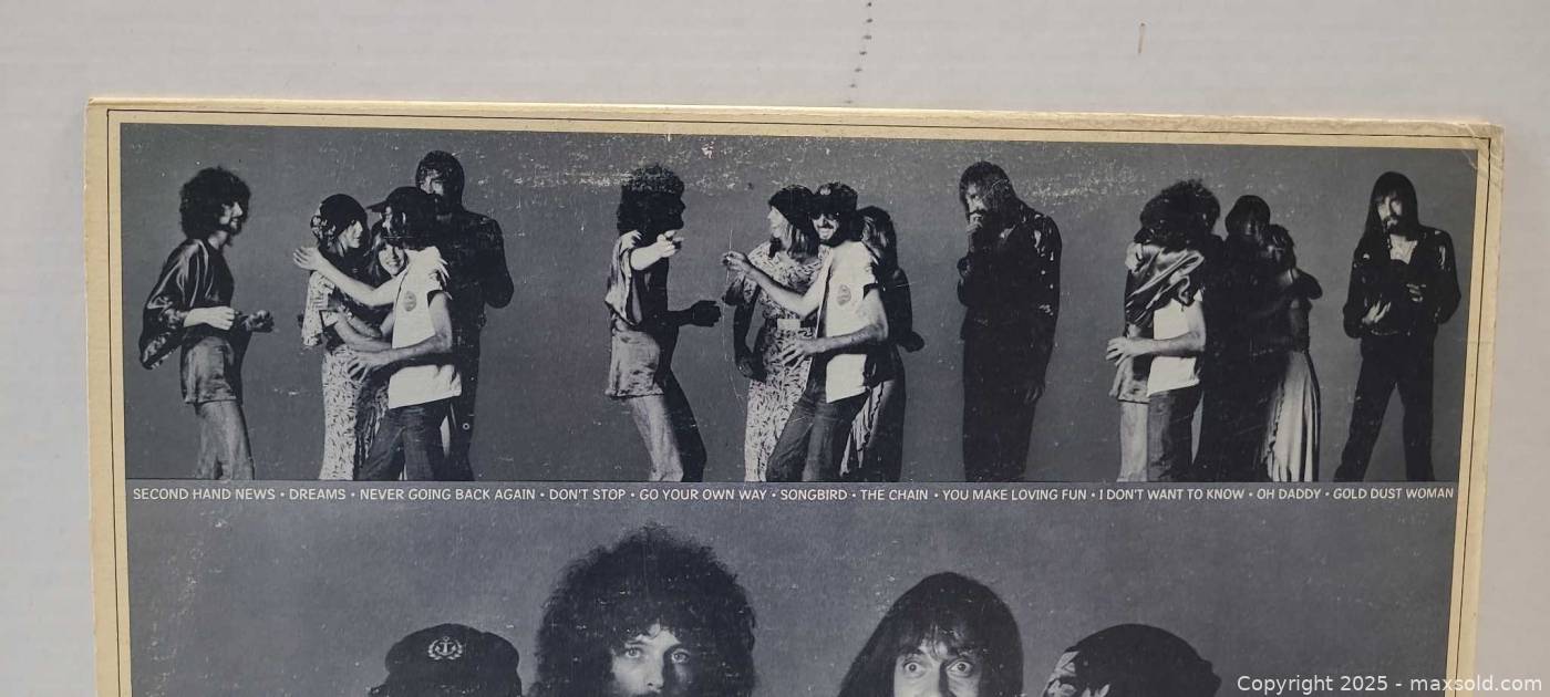 Fleetwood Mac Rumours LP Record Album | Maxsold