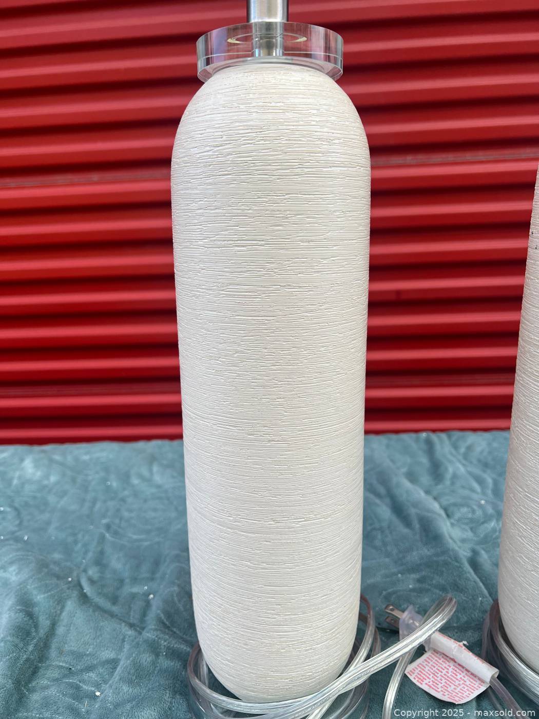 Pair of cream glass base table lamps | Maxsold