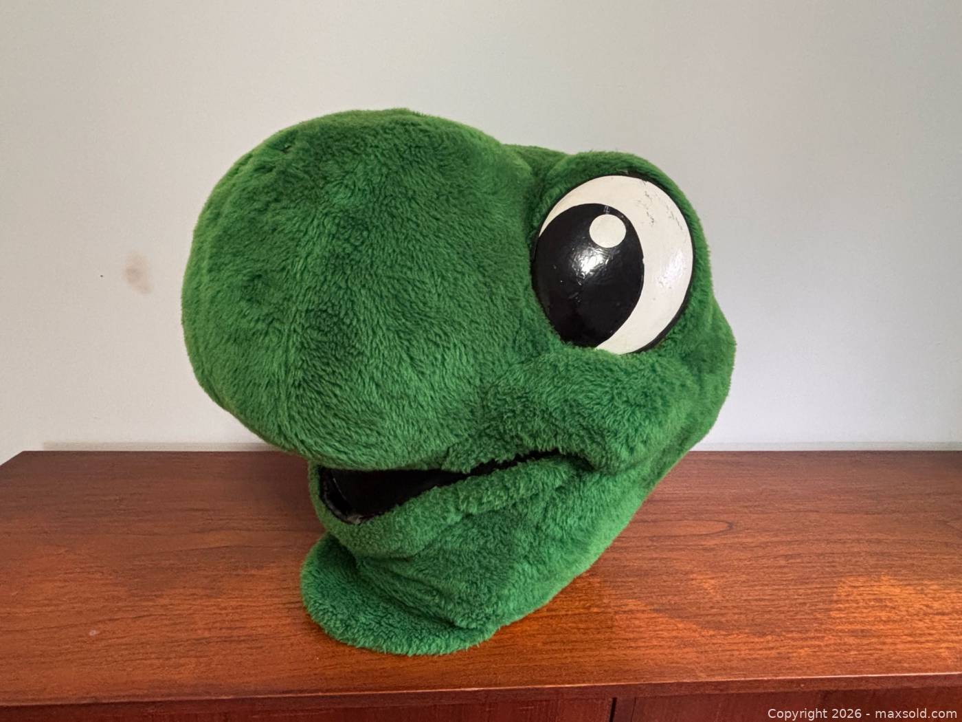 Domer SkyDome Mascot Costume Head | Maxsold