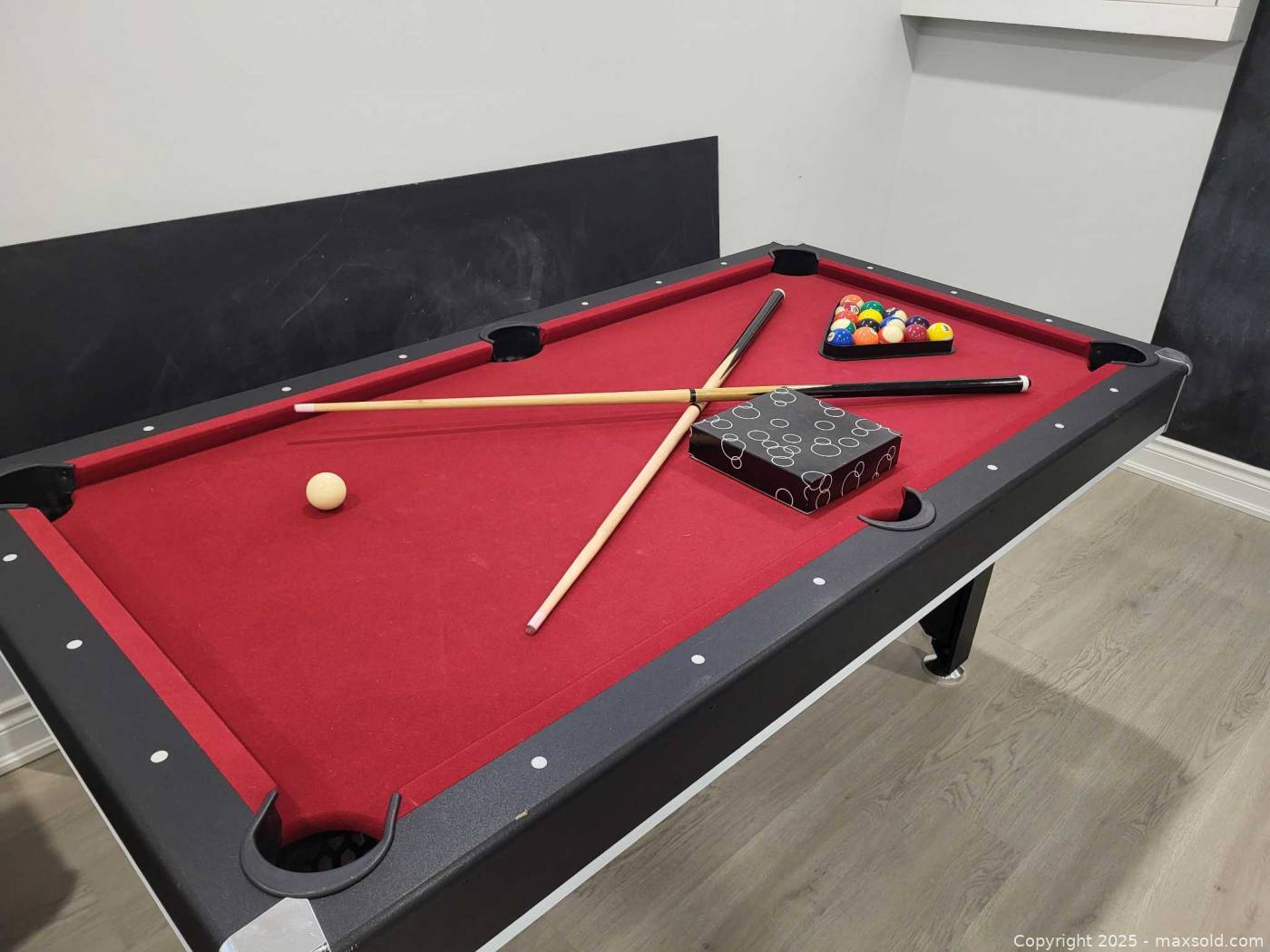 Hathaway Spartan 6-ft convertible pool & ping-pong table | Maxsold