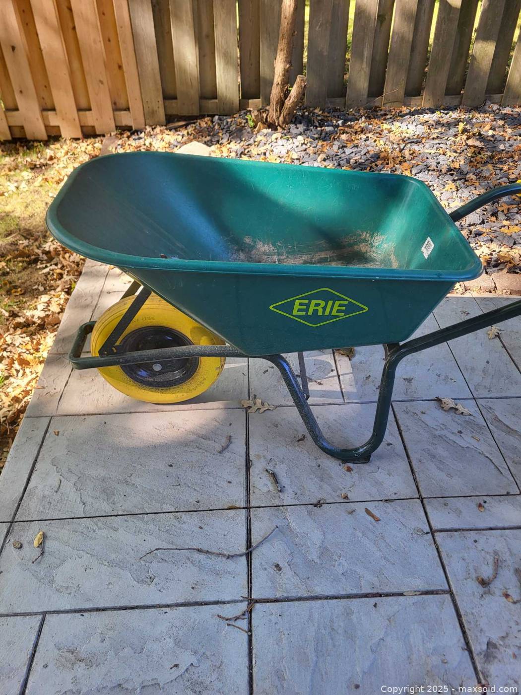 Erie 6-cu ft Poly Wheelbarrow with Flat-Free Tire | Maxsold