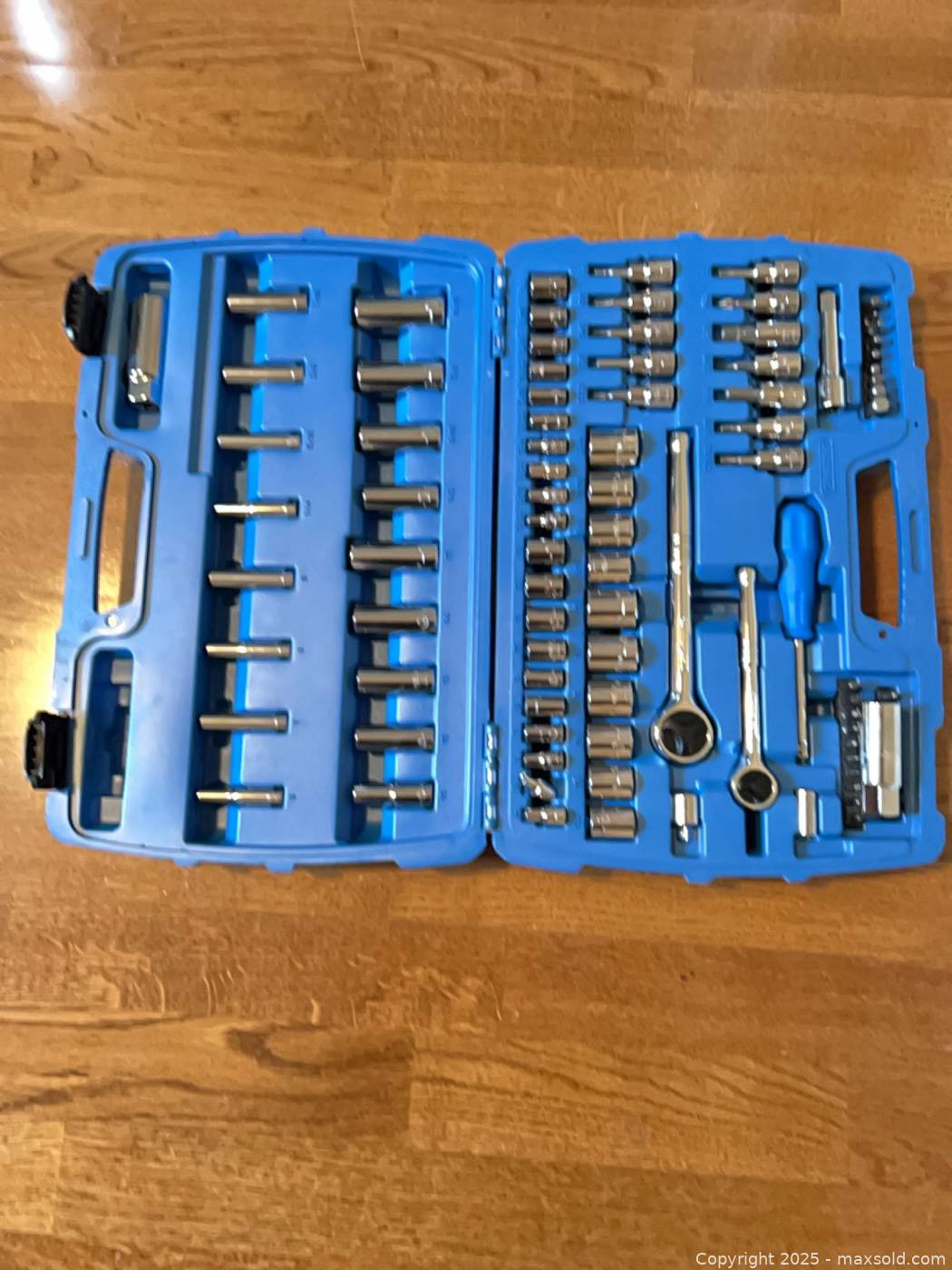 Mastercraft 95-Piece Socket & Tool Set | Maxsold