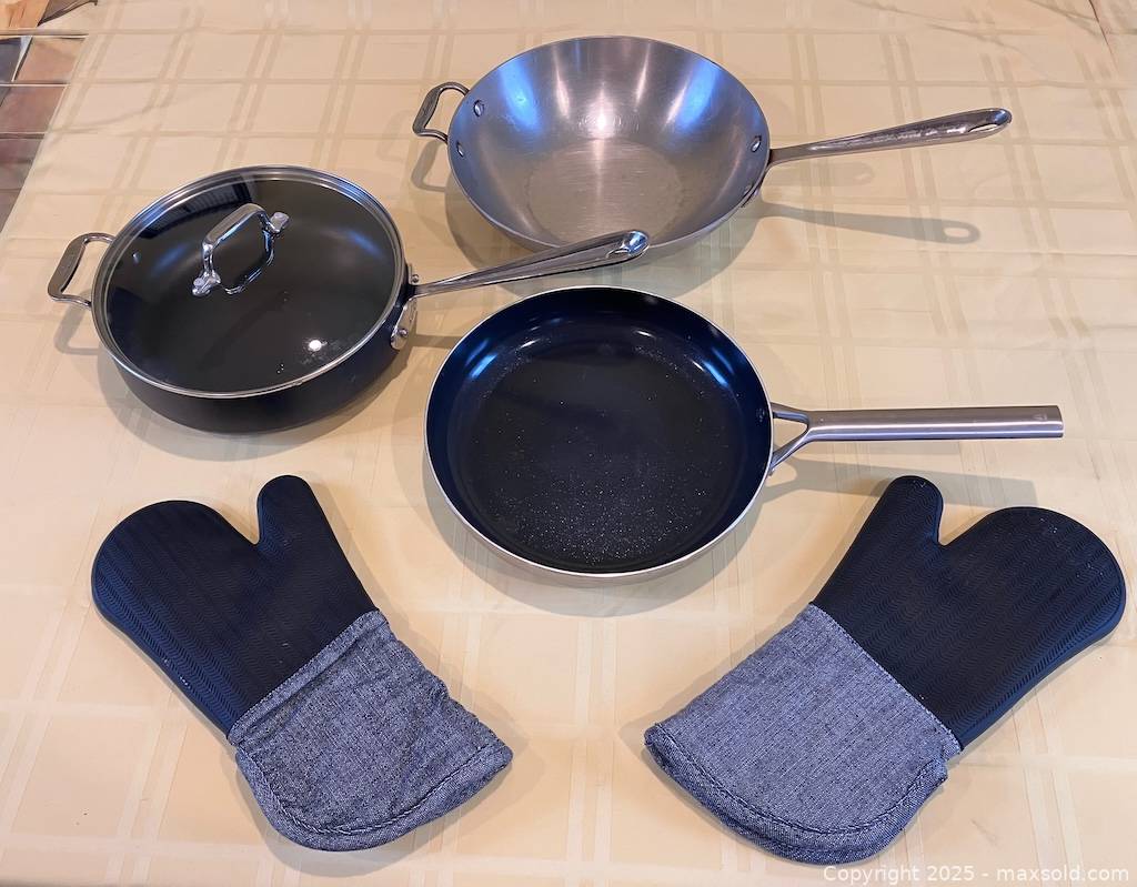 All-Clad 4 qt sauté pan w/lid, All-Clad wok, Blue Diamond fry pan, 2 ...