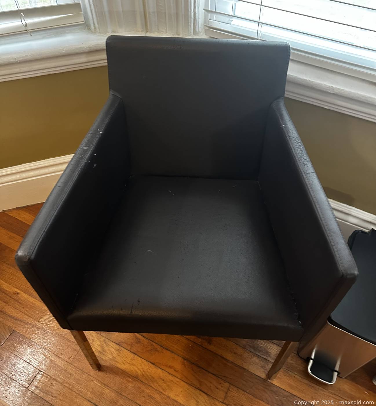 Soho Concept armchair, Simplehuman trash can, two gray vinyl woven ...