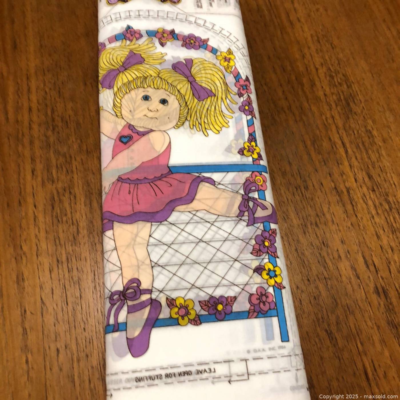 Cabbage Patch Kids panel fabric with craft instructions | Maxsold