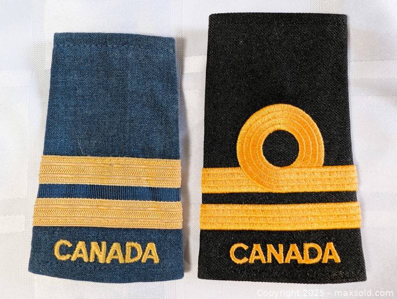 Canada military rank slip-ons, 2 pcs | Maxsold