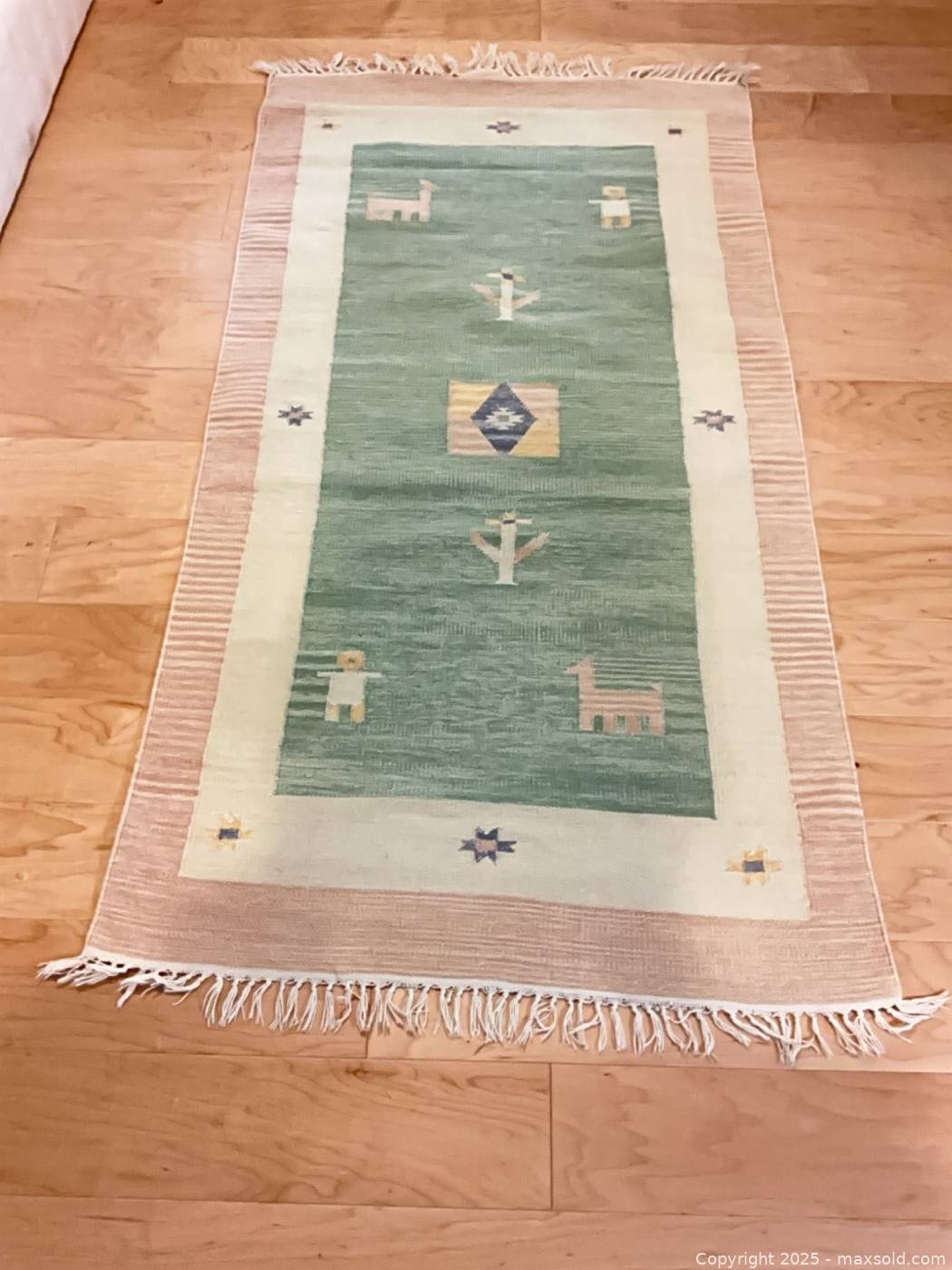 Throw rugs pastel colors | Maxsold