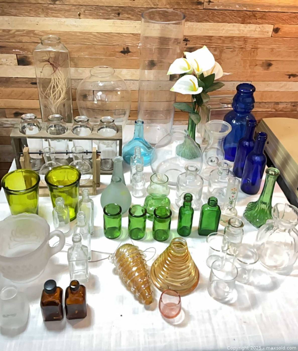 Assorted glass vases, bottles, tumblers, test tubes | Maxsold