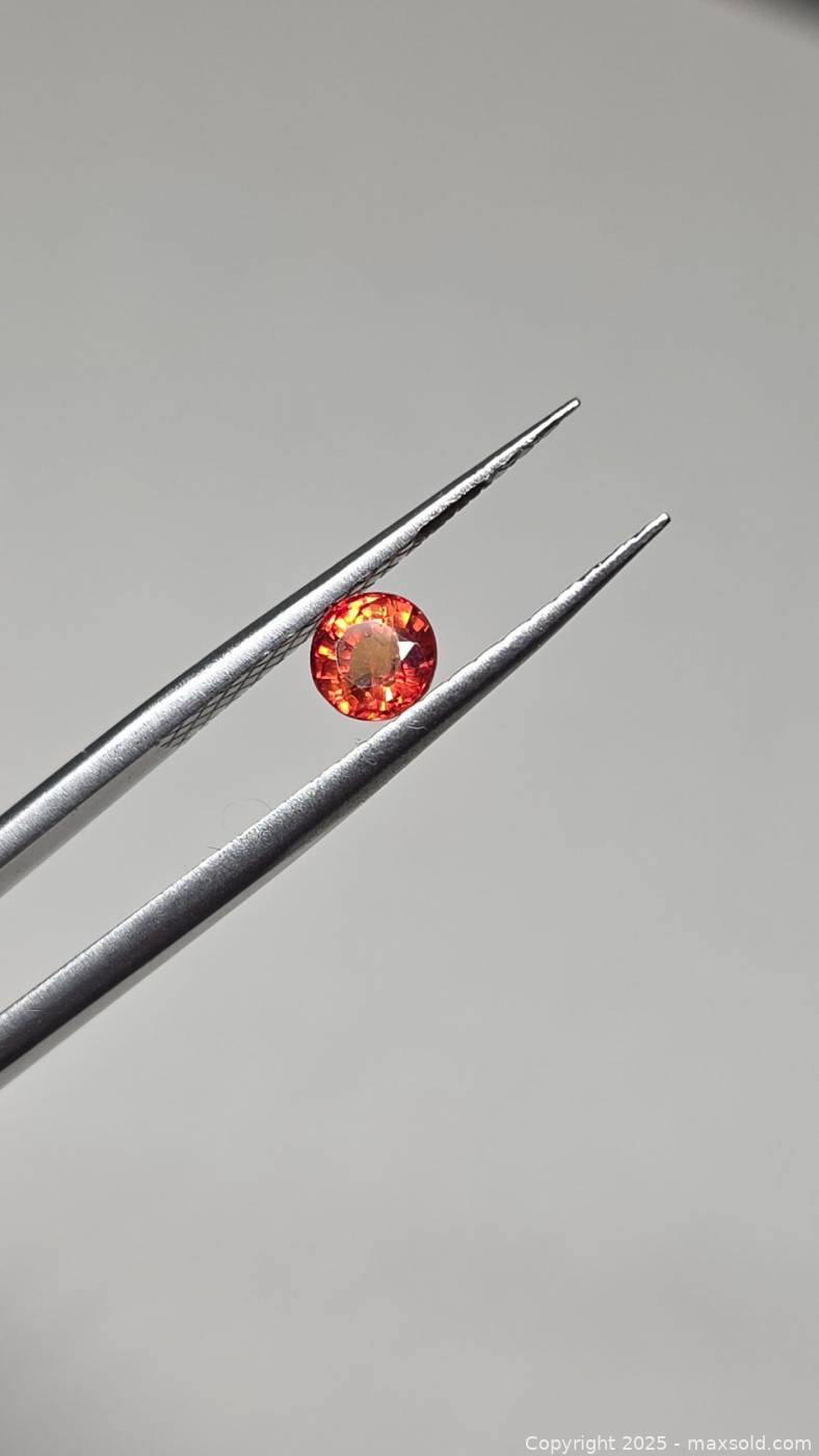 075ct Round Mandarin Orange Sapphire Maxsold 4112