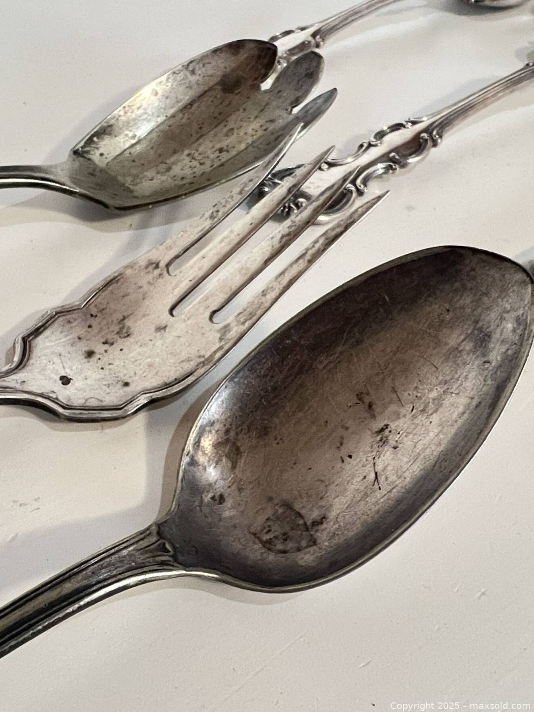 Vintage Silverplate Utensils 7 Pieces | Maxsold