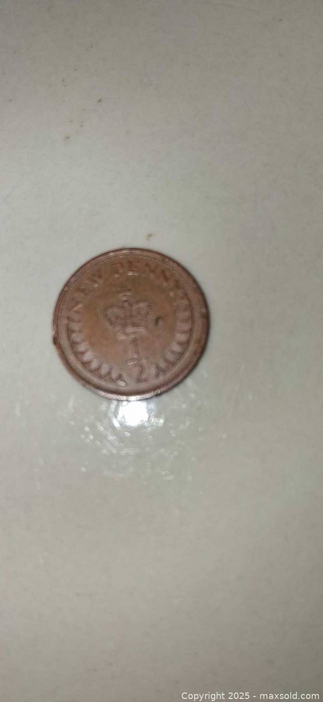 Queen Elizabeth II Copper 1 Cent Coin | Maxsold